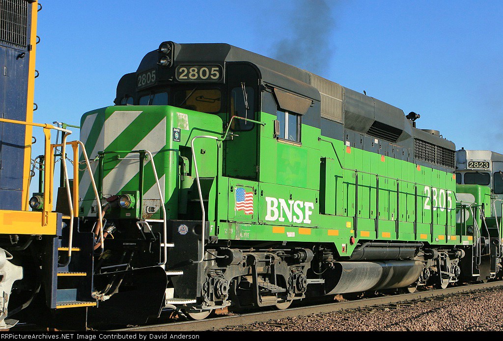 BNSF 2805